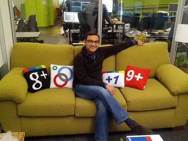 Google + Sofa