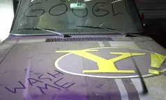 Google, er, yahoo auto potřebuje vanu