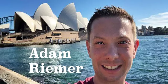 Adam Riemer: a comunidade de busca honra