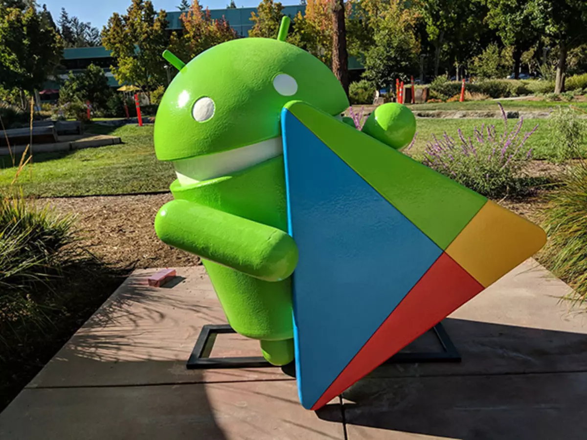 Google Play Android Statue på Googleplex