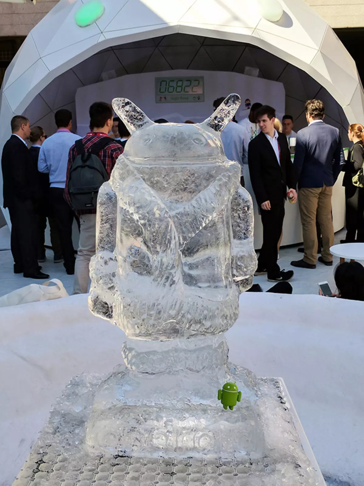 Android Ice Sculpture.