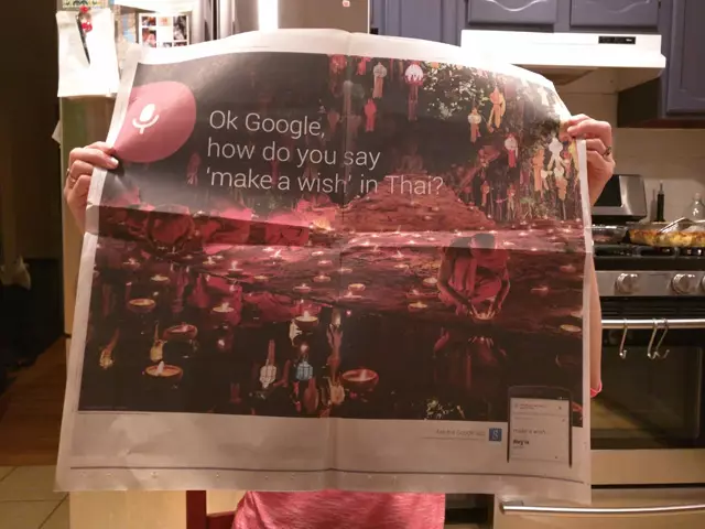 Dhá leathanach NY Times ad do Google Translate