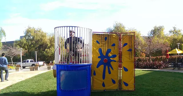 Dunking bradley bradley horowitz