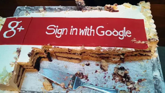 Ngena ngemvume nge-Google + Cake