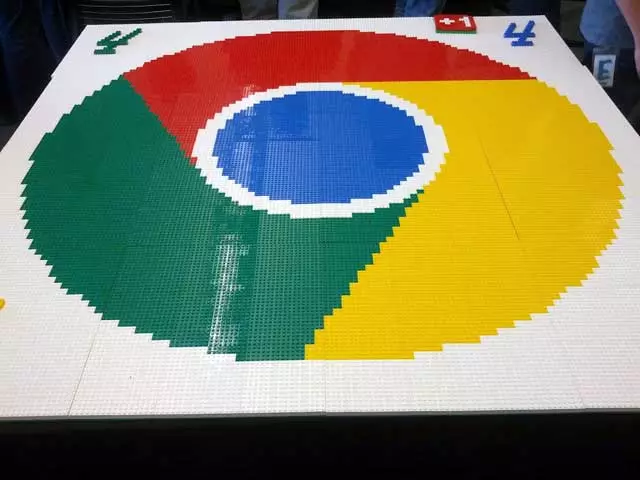 LEGO Chrome Logo.