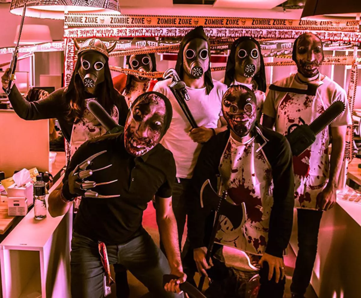 "Google Helloween" zombių apokalipsės kostiumai